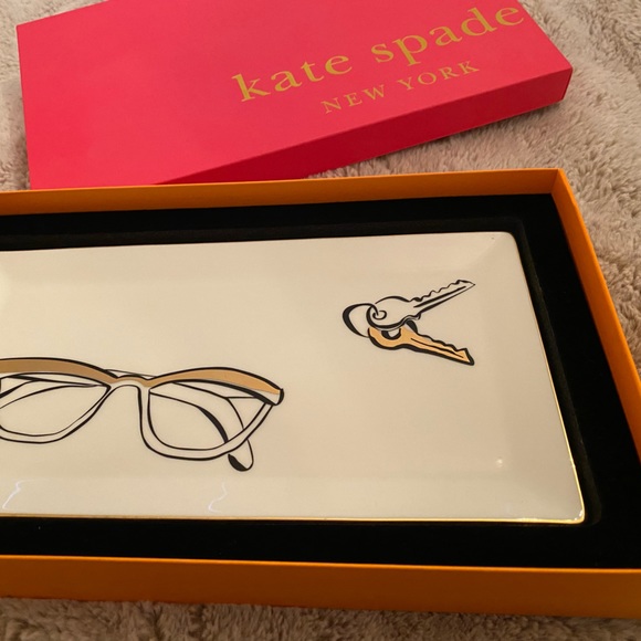 kate spade | Accents | Kate Spade Daisy Place Eyeglass Tray Large ...